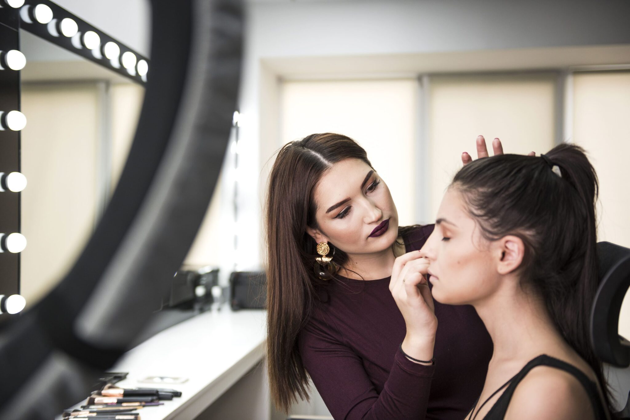 Six Essential Topics Every Professional Makeup Course Must Embrace ...